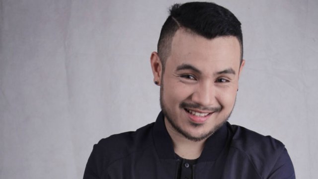 Terjun ke dunia tarik suara, Adhesa tempuh pendidikan formal | Berita ...