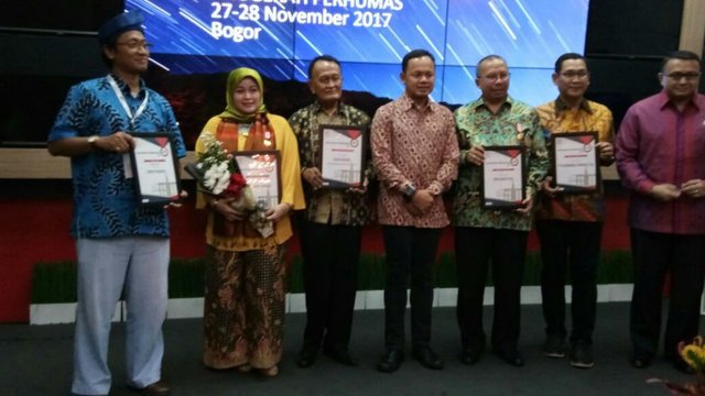 Dua tahun berturut-turut Perhumas Bandung raih penghargaan | Berita ... Dua tahun berturut-turut Perhumas Bandung raih penghargaan | Berita ...