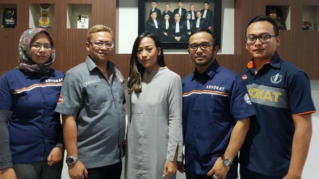 Chendy Srikandi, Mantan Istri Siri Lukman Azhari Dipolisikan | Berita Terkini, Kabar Terbaru ...