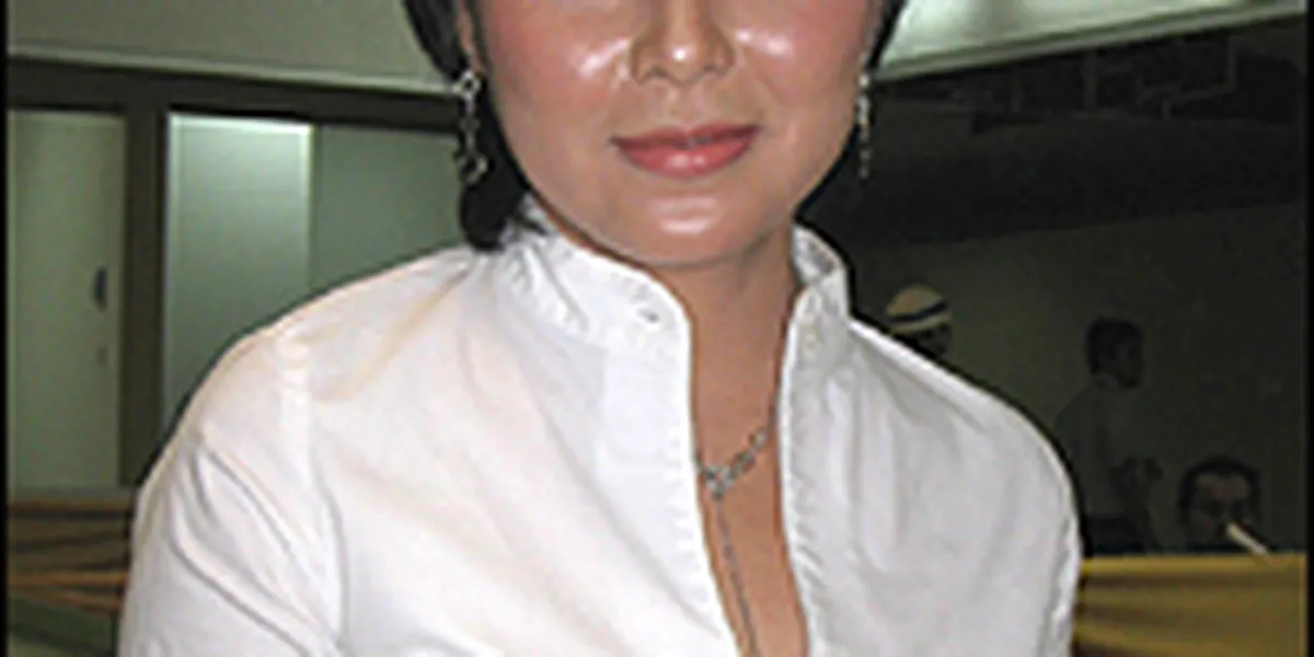 Erna Libby Hindari Infotainment - KapanLagi.com