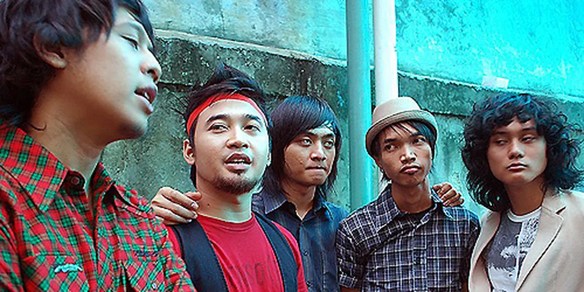 Hello Band: NPWP Bukti Cinta Indonesia - KapanLagi.com