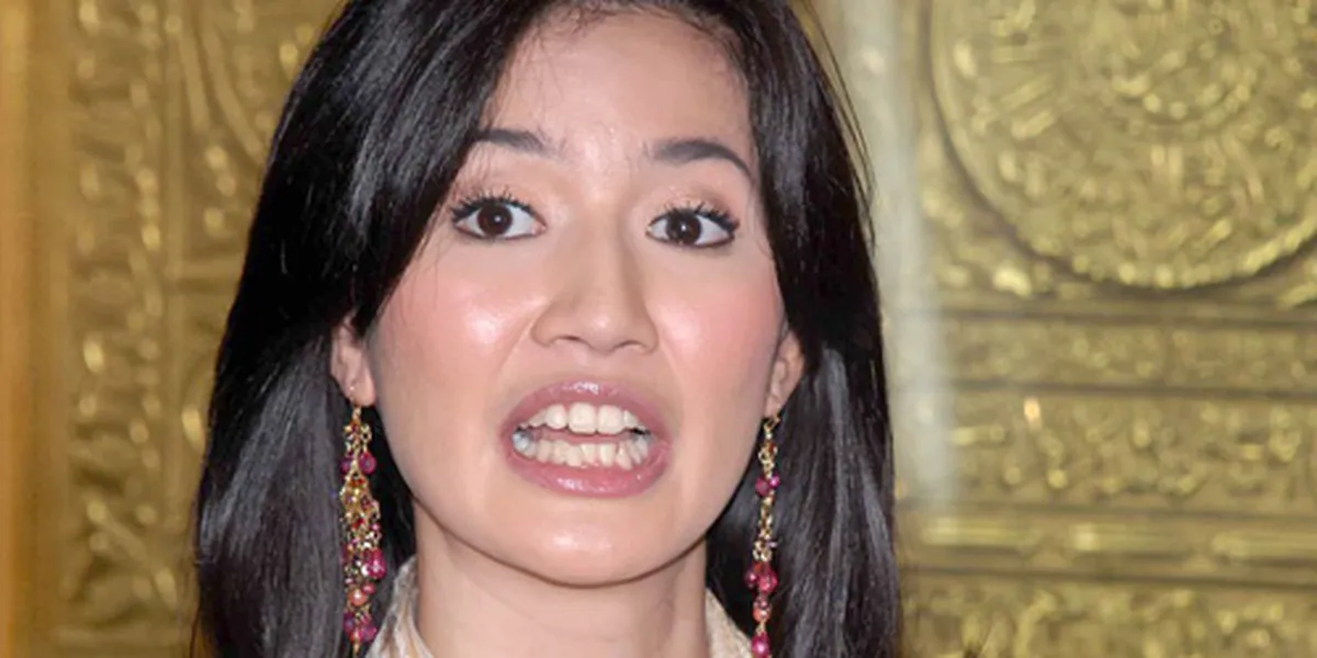 Asti Ananta, Makin Stres Makin 'Gila' - KapanLagi.com