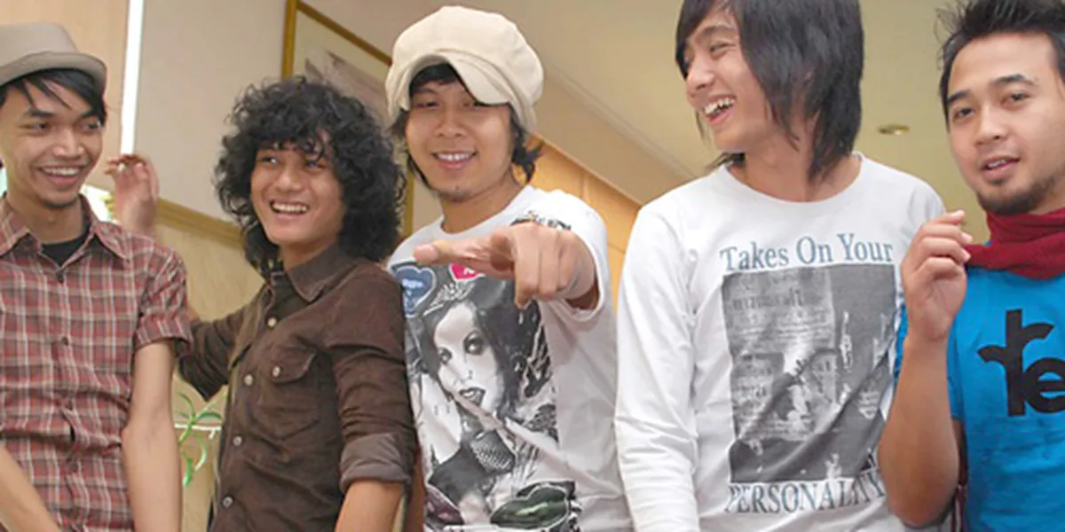 Hello Band, Anti Poligami - KapanLagi.com