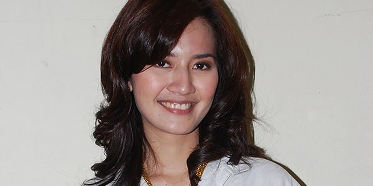 Asti Ananta Promosikan Budaya Lewat Twitter - KapanLagi.com