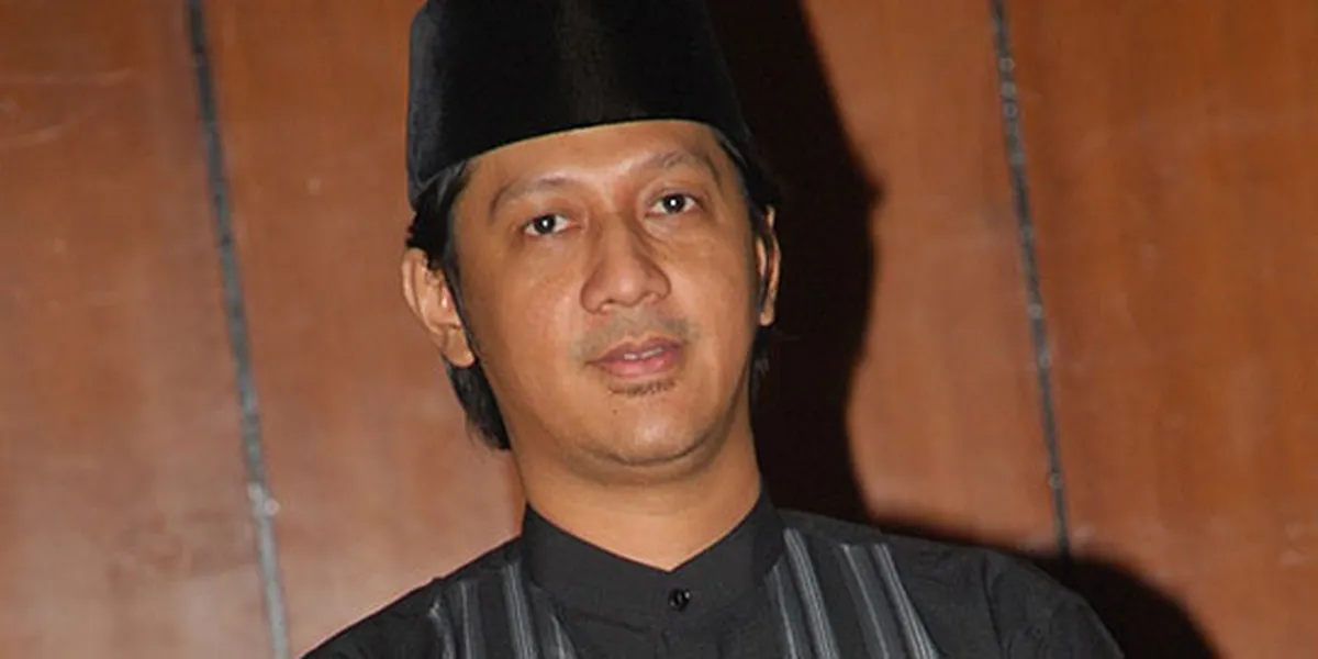 'Kiriman' Bunga Buat Andre Taulani Tak Hanya Sekali - KapanLagi.com