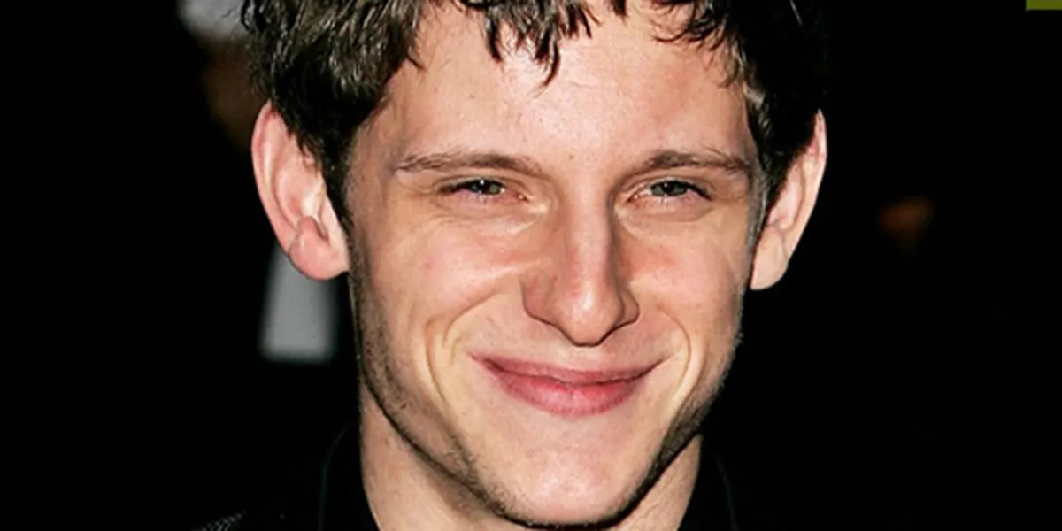 Jamie Bell Ditantang Kuda - KapanLagi.com