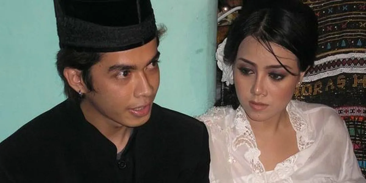 Mantan Suami Rency Milano Telah Divisum - KapanLagi.com