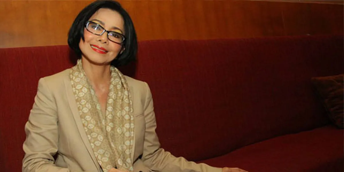 Poppy Dharsono Cerita Kenangan Terakhir Moerdiono - KapanLagi.com