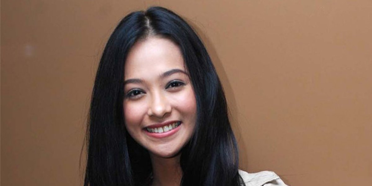 Poppy Bunga Berakting Sekaligus Belajar Agama - KapanLagi.com Poppy Bunga Berakting Sekaligus Belajar Agama - KapanLagi.com