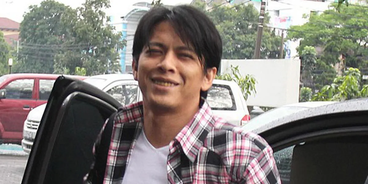 Ariel Tak Bisa Hadir di 'Konser Tanpa Nama' - KapanLagi.com