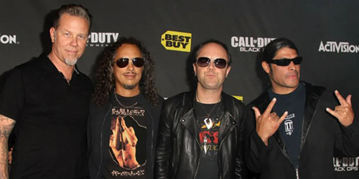Metallica: Arctic Monkeys Band Heavy Metal Yang Menyamar - KapanLagi.com