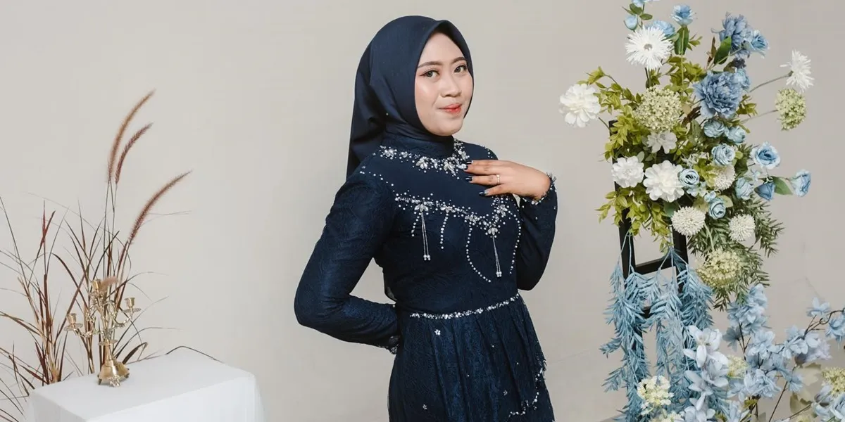 6 Inspirasi Style Kebaya Hitam Hijab yang Anggun dan Stylish, Bisa Jadi Referensi untuk Hadiri ...
