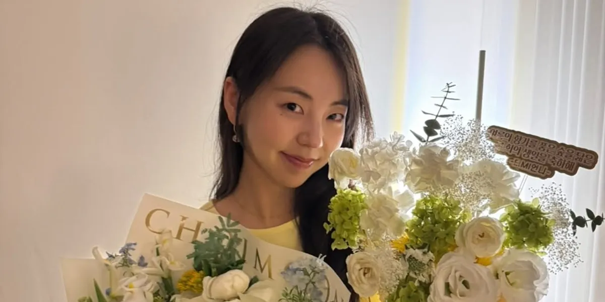 Ada Profesi Baru, Ahn Sohee Kini Punya Brand Minuman Anggur - KapanLagi.com