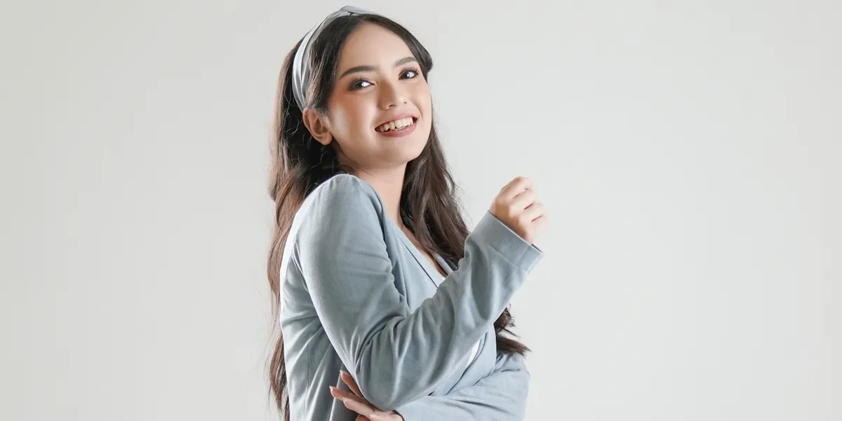 Alisha Dira Rilis Single Debut 'Lebih Dari Sahabat', Ciptaan Sendiri ...