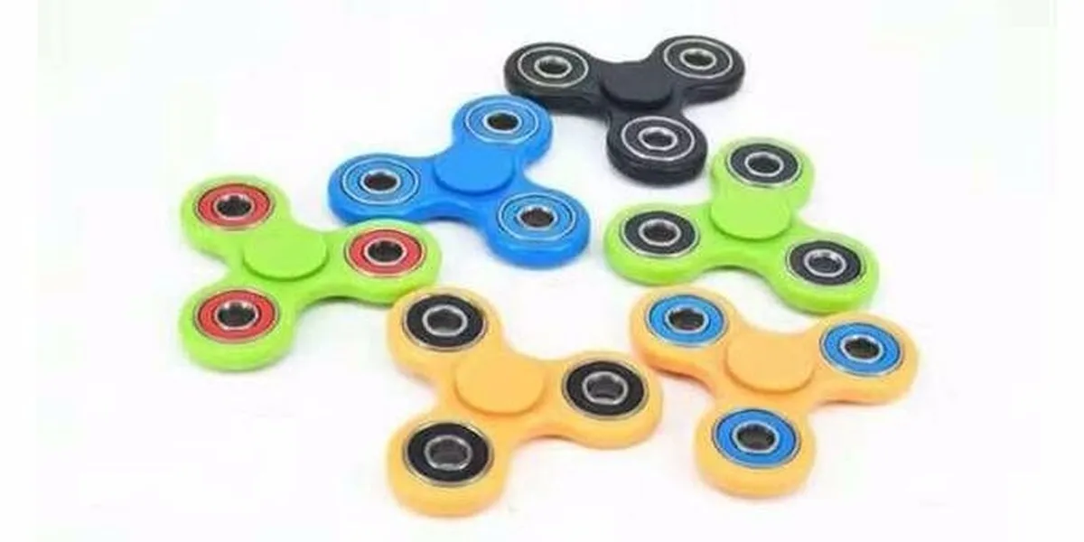 Bermain Fidget Spinner, Balita Ini Nyaris Kehilangan Jarinya ...