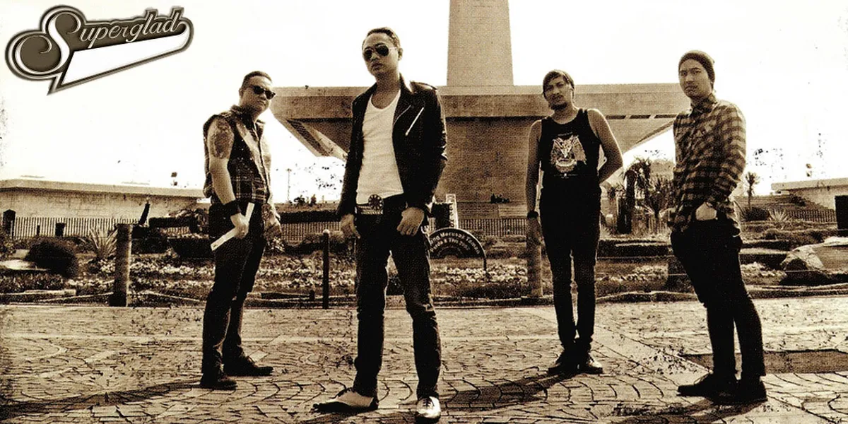 'BERSULANG', Superglad Kembali Menjadi Berandalan Musik Ibukota ...