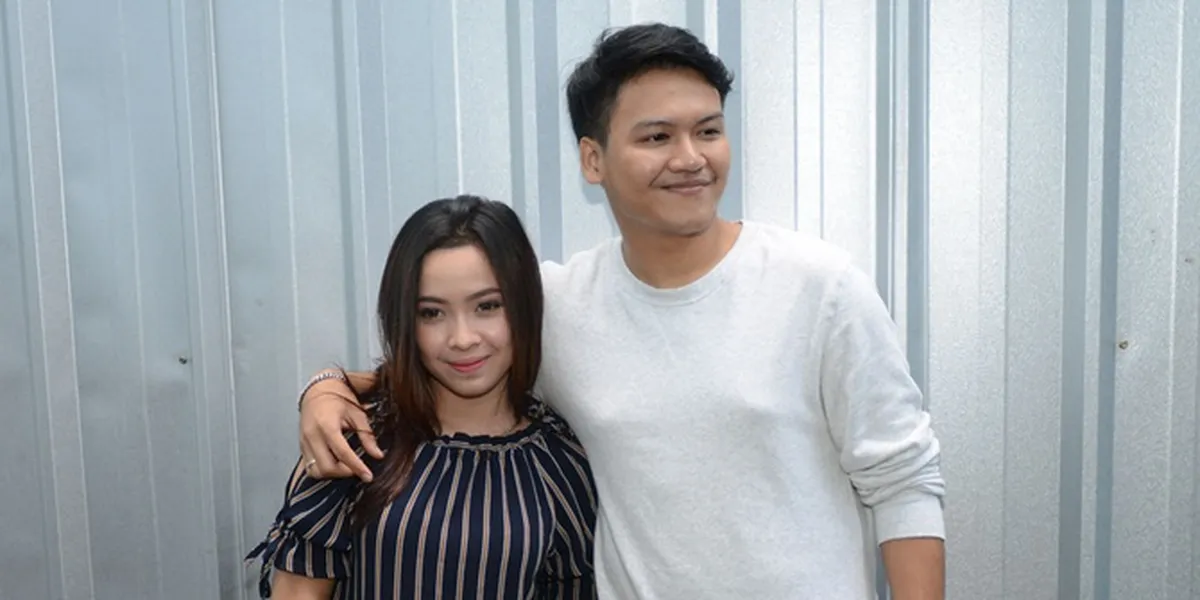 Biarpun Nikah Muda, Ilham SMASH Tak Takut Kehilangan Fans - KapanLagi.com