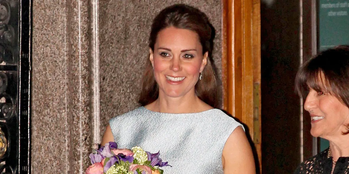 Buluk dan Basi, Kue Pernikahan Kate Middleton Dijual Rp 23 Juta ...