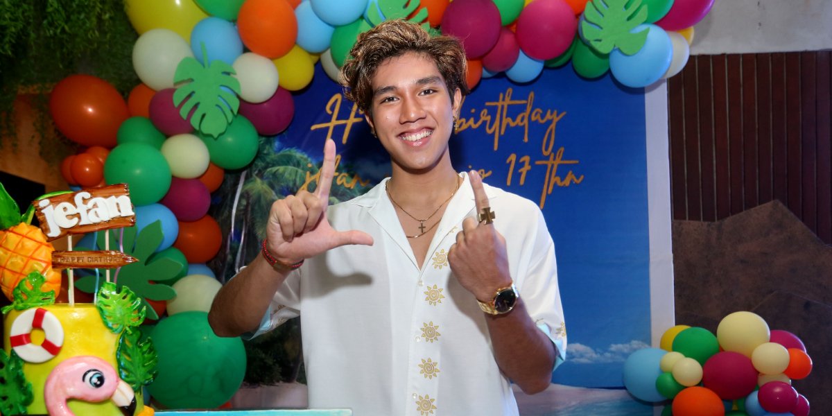 Cara Jefan Nathanio Memaknai Usia 17 Tahun - KapanLagi.com Cara Jefan Nathanio Memaknai Usia 17 Tahun - KapanLagi.com