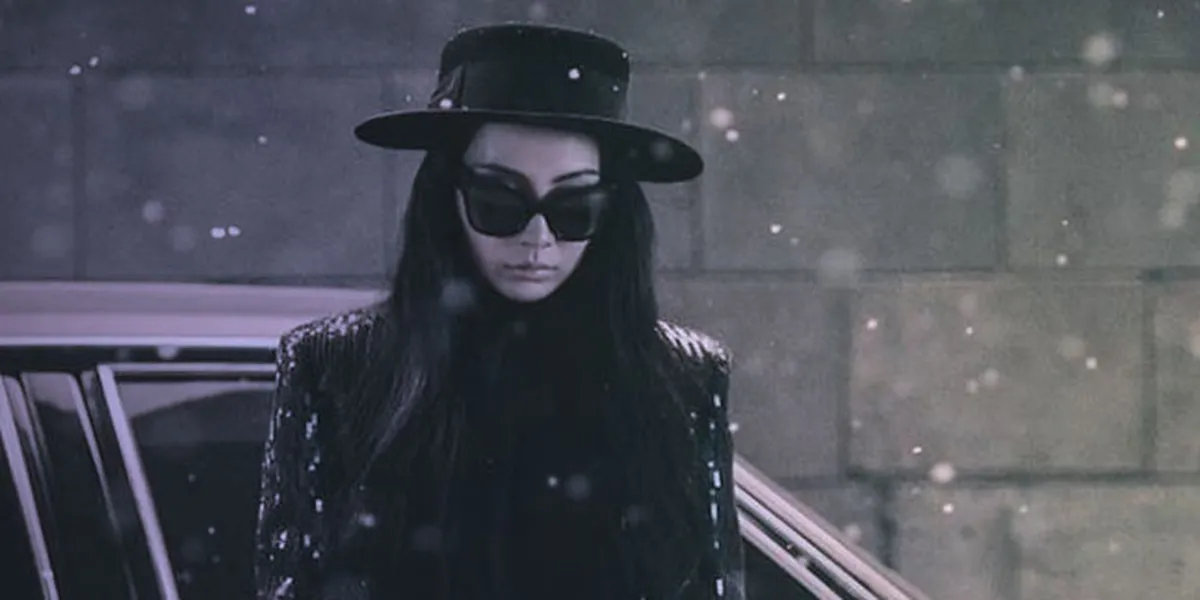 CL 2NE1 Ungkap Alasan Tampil Bugil di MV 'Missing You' - KapanLagi.com