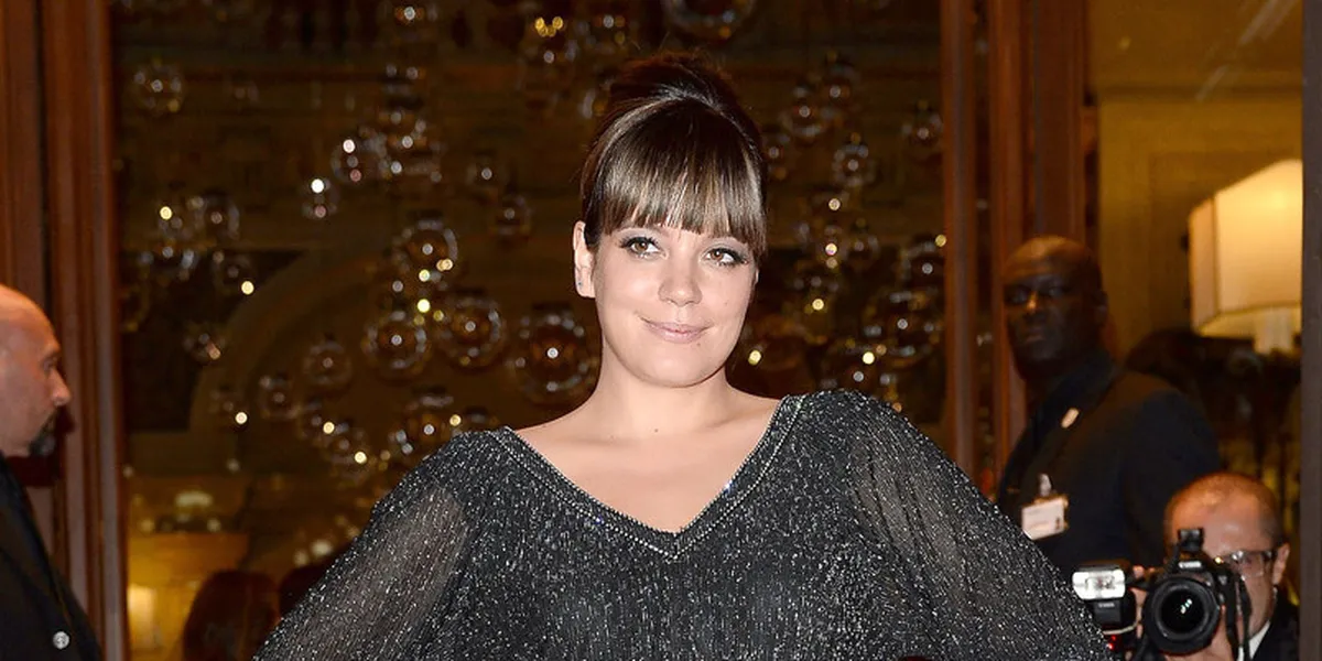 Demi Suriah, Lily Allen Rela Jadi Alien - KapanLagi.com