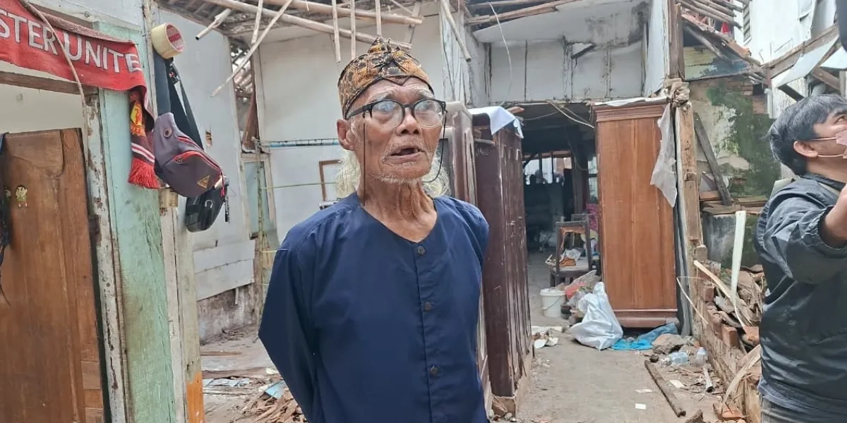 Diding Boneng Mengungsi, Tinggal di Kantor RW Usai Bagian Belakang ...