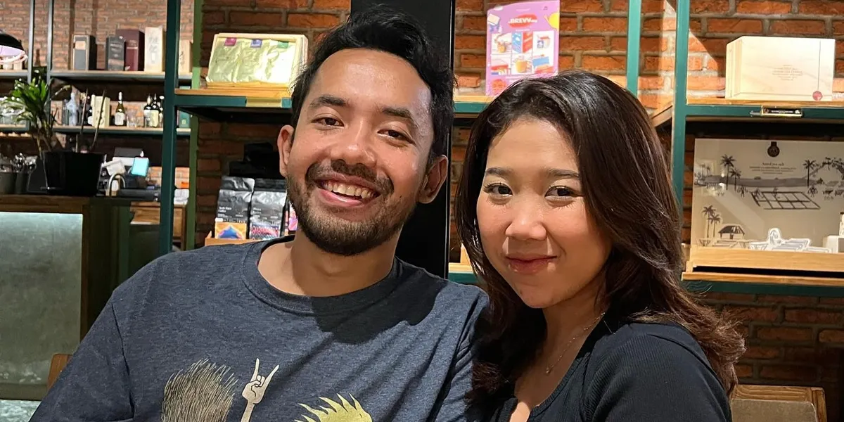 Dilamar Kekasih, Kiky Saputri Sebut Calon Suaminya Sukses Bikin Rajin Salat - KapanLagi.com