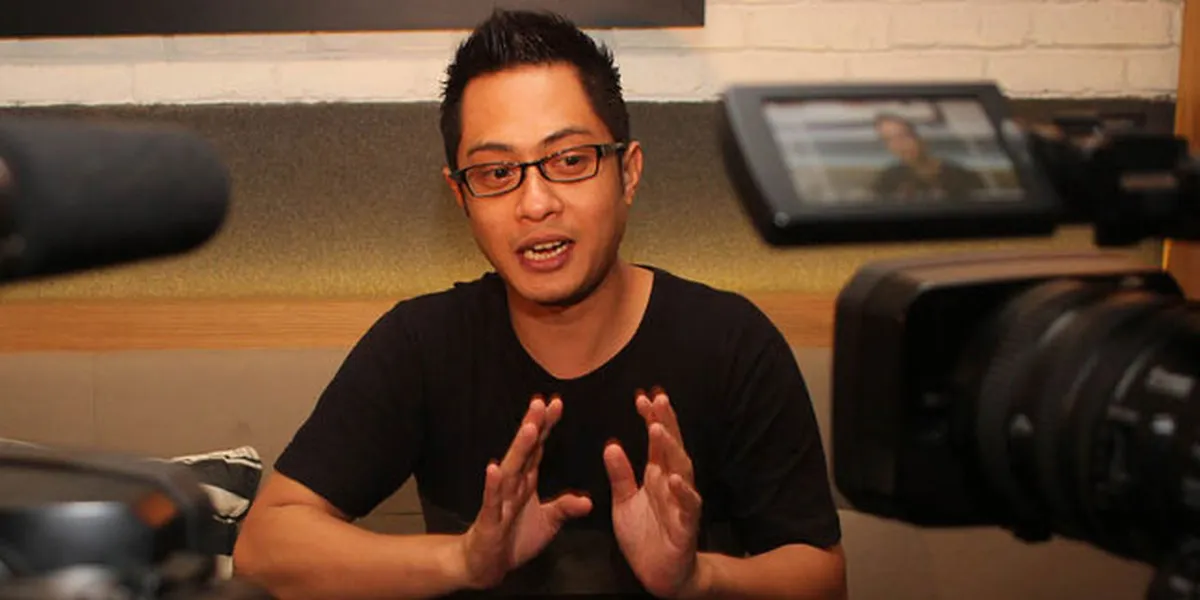 Ferry Ardiansyah Sering Menangi Lomba Gigit Uang Saat 17-an - KapanLagi.com