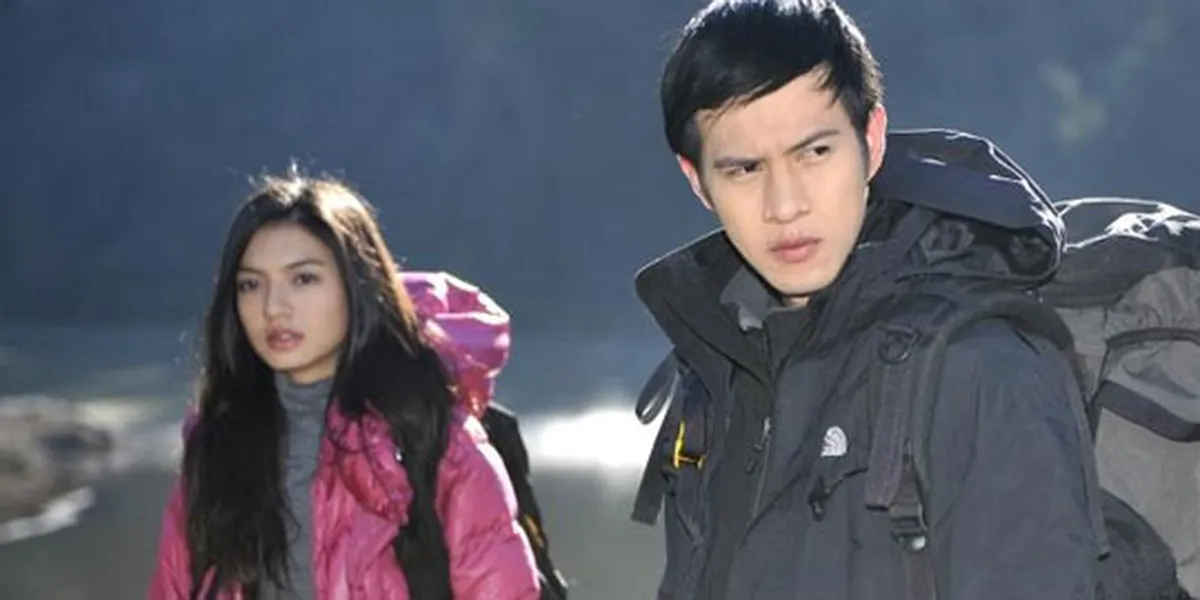 Film Adaptasi '5 CM' Rilis Poster Terbaru - KapanLagi.com