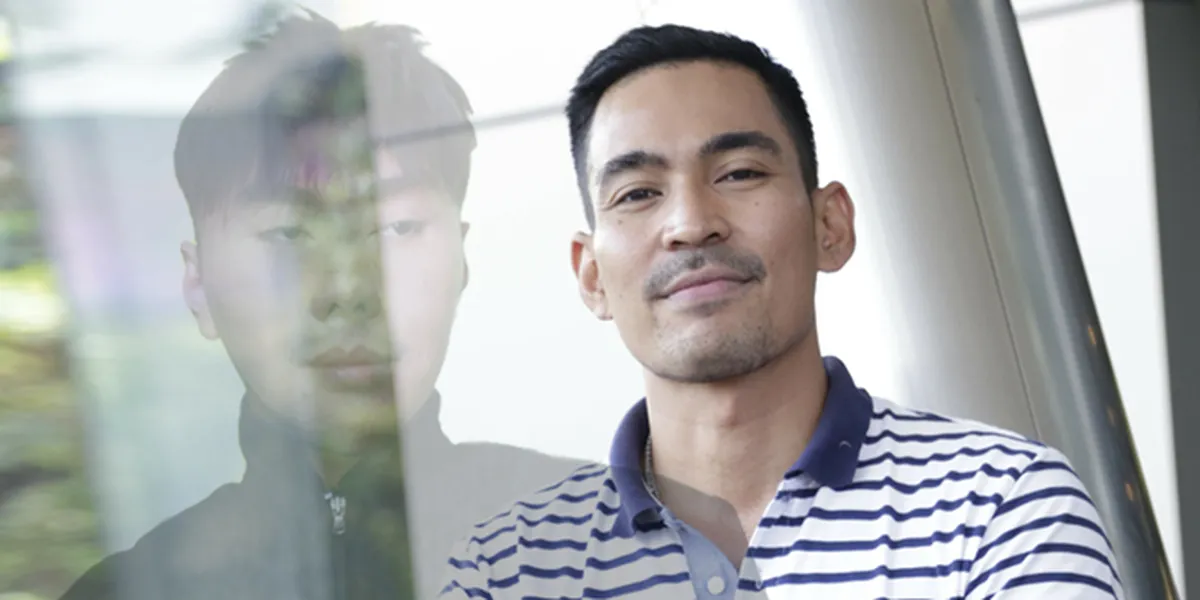 Foto Bareng, Robby Purba dan Roy Kiyoshi Akhirnya Berdamai - KapanLagi.com