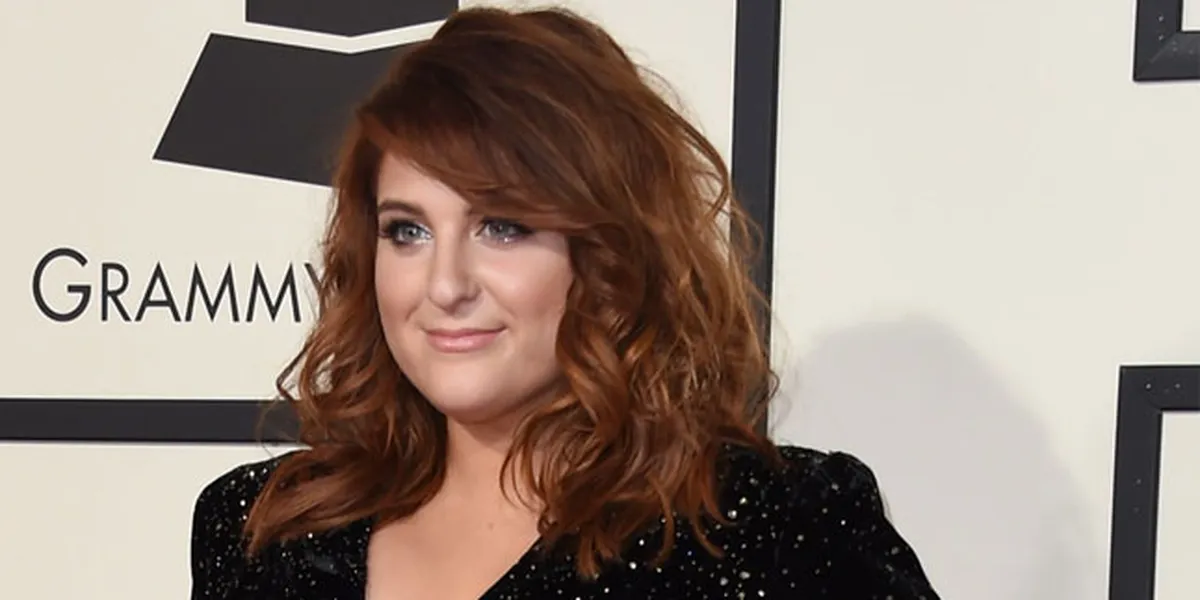 Foto: Meghan Trainor dan Pacar Terlihat Bergandengan Tangan Mesra ...