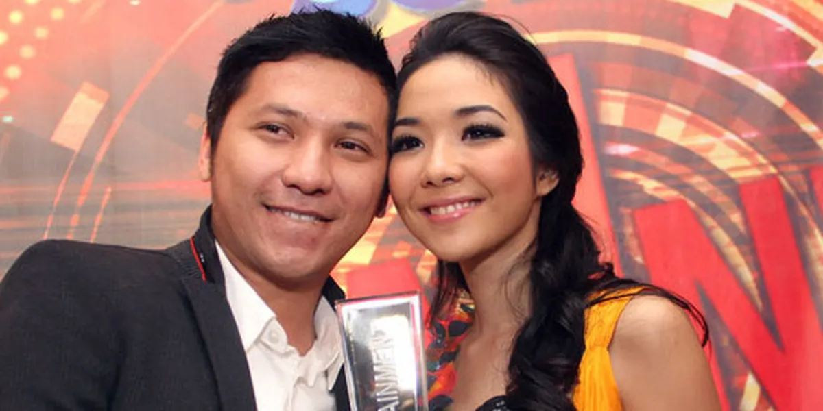 Gading dan Gisel Sudah Pesan Tempat Resepsi - KapanLagi.com