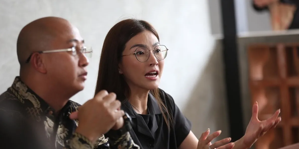 Gerah Di-framing Miliki Hubungan Asmara dengan Betrand Peto, Sarwendah Somasi Terbuka Lima Akun ...