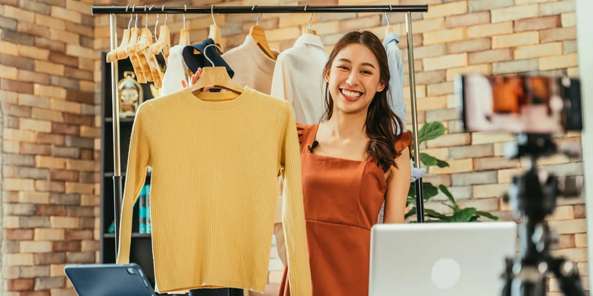 Hadir 2 Kali Sehari, Shopee Live Banjir Diskon Murah S/D 80% Setiap Hari! - KapanLagi.com