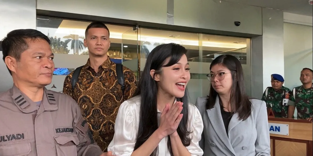 Harvey Moeis Jadi Tersangka TPPU, Bagaimana Nasib Sandra Dewi Selanjutnya? - KapanLagi.com