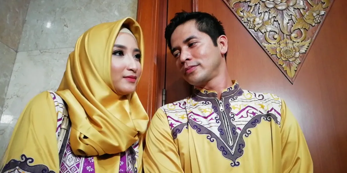 Istri Berhijab, Ini Kebahagiaan yang Dirasakan Ricky Perdana ...