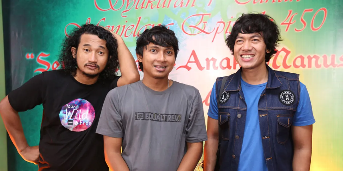 Istri Kompak Hamil, Trio Bajaj Sering Sharing - KapanLagi.com