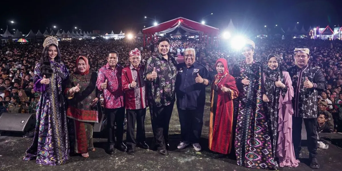 Ivan Gunawan & Pemerintah Kabupaten Kolaka Timur Persembahkan Koleksi Busana Eksklusif ...