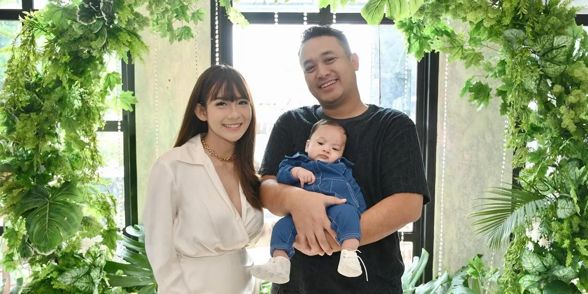 Kebiasaan Baru Gilang Dirga dan Istri Setelah Punya Anak, Pulang ...