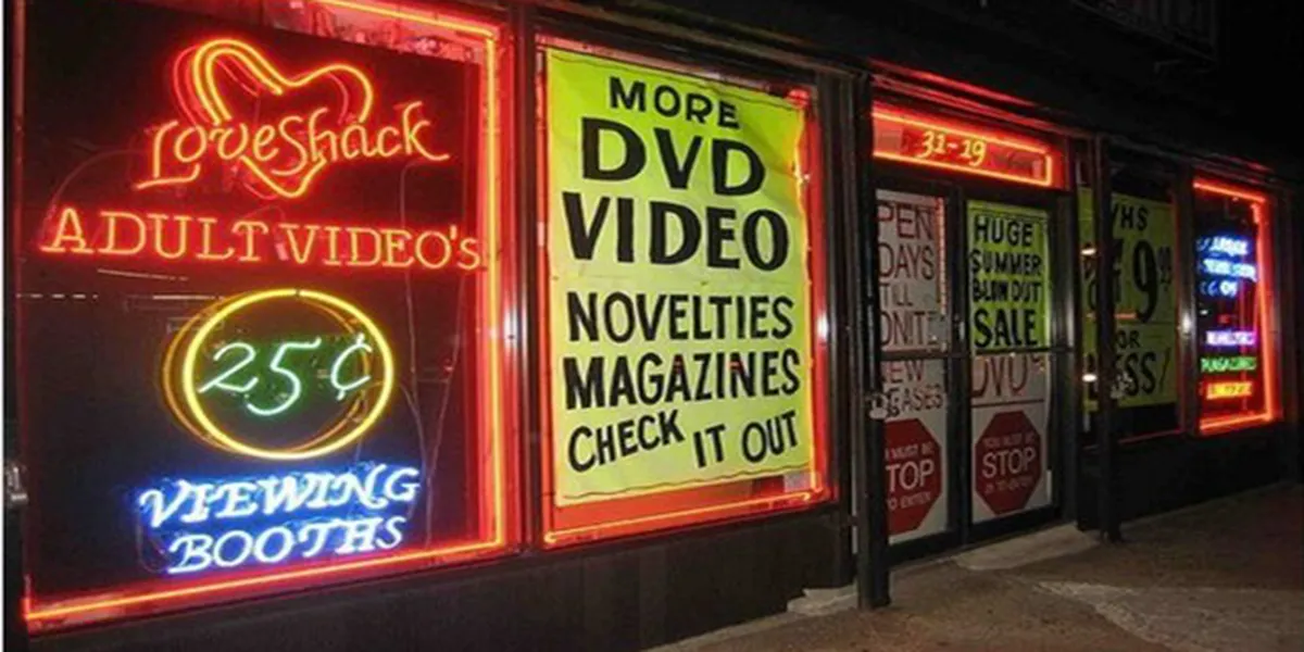 Kenapa Film Porno Sering Disebut Dengan Film Biru? Ini Alasannya - KapanLagi.com