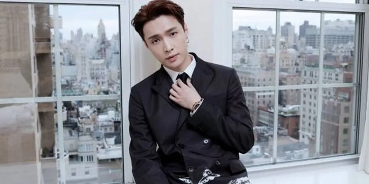 Lay EXO Putuskan Kontrak dengan Samsung Karena One China Policy, Apa ...