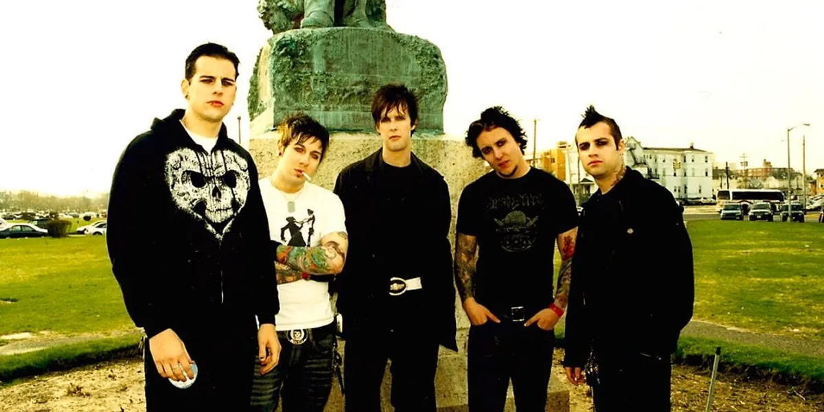 Makna Lagu Danger Line - Avenged Sevenfold tentang Kisah Hidup Prajurit ...