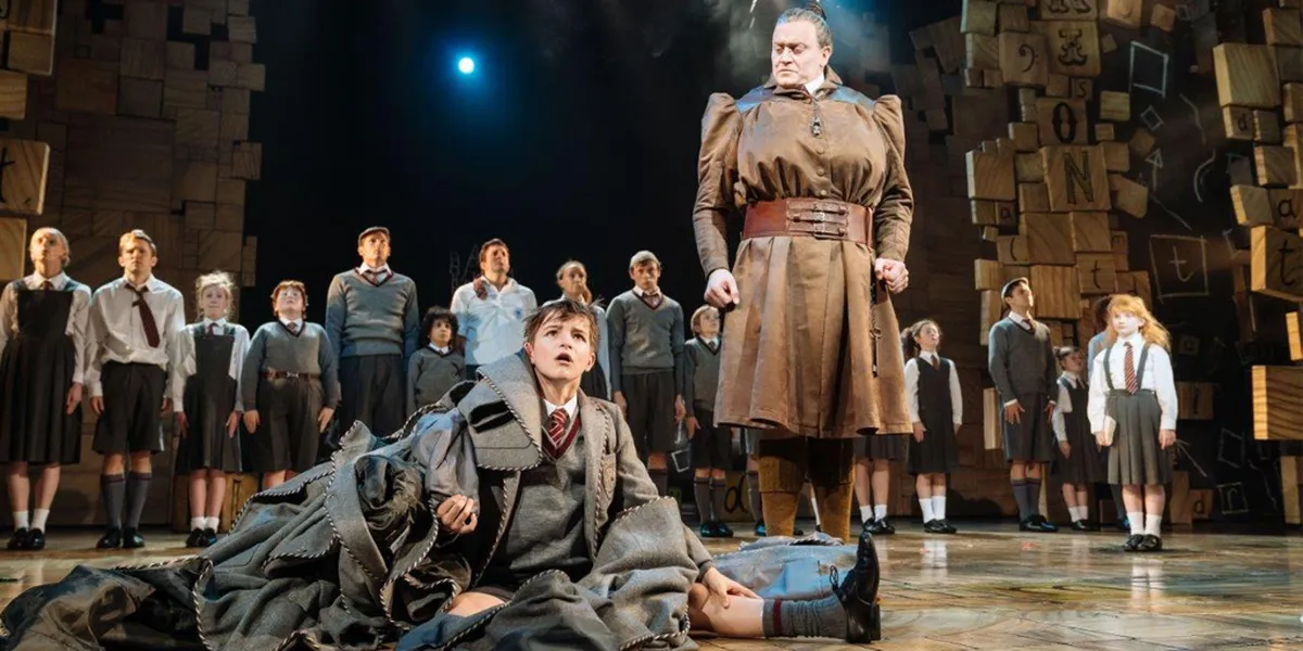 Matilda The Musical, Suguhkan Dunia Fantasi Roald Dahl ke Dunia Nyata ...