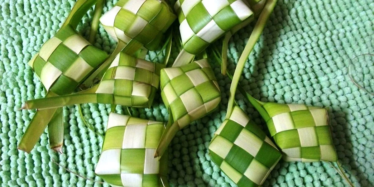 Menelusuri Sejarah Ketupat Lebaran, Simbol Makna dan Panduan Membuatnya ... Menelusuri Sejarah Ketupat Lebaran, Simbol Makna dan Panduan Membuatnya ...