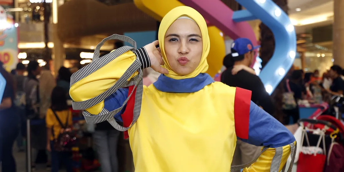 Nycta Gina Akui Protektif Terhadap Anak Gara-Gara Hal Ini - KapanLagi.com Nycta Gina Akui Protektif Terhadap Anak Gara-Gara Hal Ini - KapanLagi.com