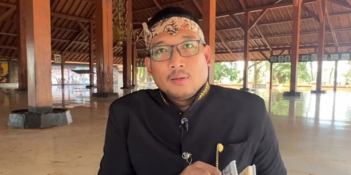 Om Hao Ungkap 'KISAH TANAH JAWA: POCONG GUNDUL' Diangkat Dari Kisah ...