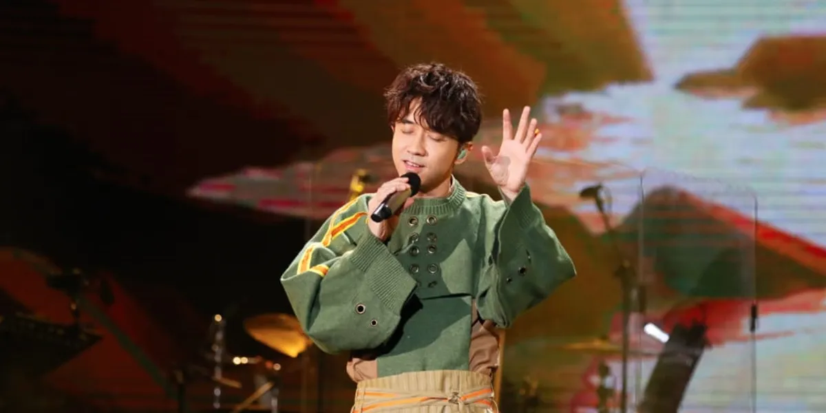 Penyanyi Mandarin Kelas Dunia Michael Guang Liang Konser di Jakarta ...