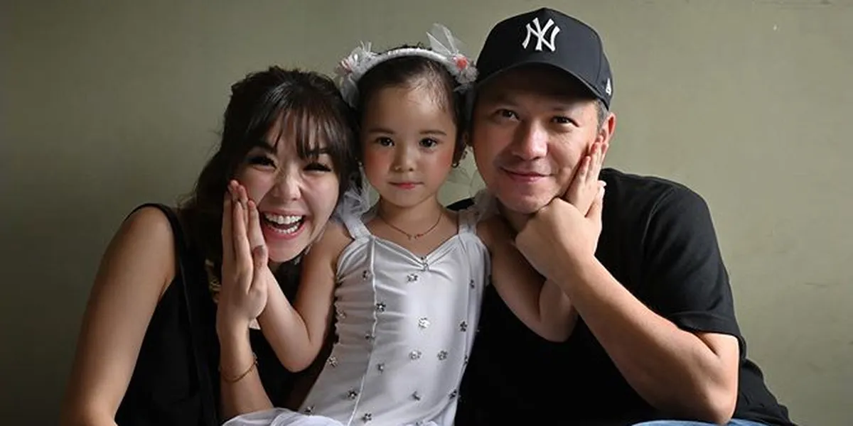 Posting Foto Gisel Bareng Gempi, Gading Marten Didoakan Rujuk oleh Netizen - KapanLagi.com