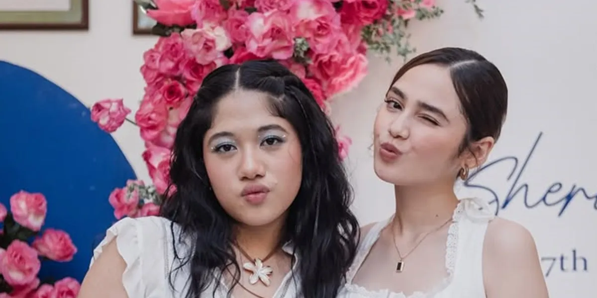 Potret Sherina Hadju Adik Syifa Hadju yang Dampingi Masuk Ke Ruangan ...