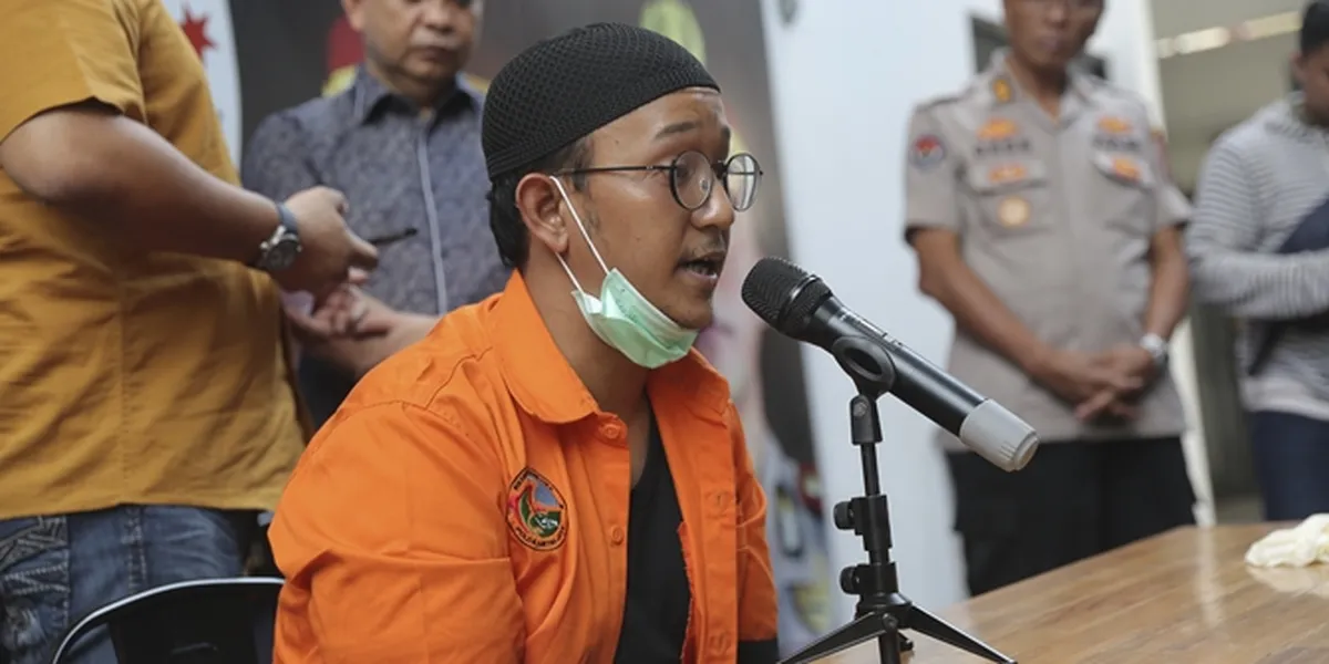 Rifat Umar Ditangkap Bersama Seorang Wanita: Dia Pasangan Saya ...